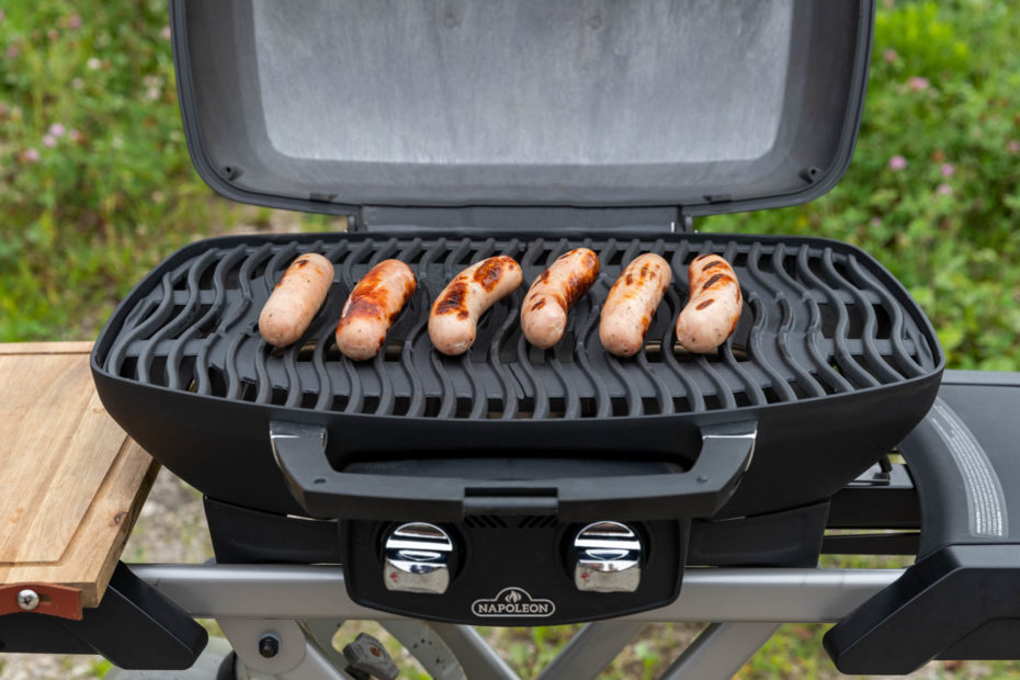 Napoleon: TravelQ™ PRO285 Portable Propane Gas Grill - Grillbillies BBQ